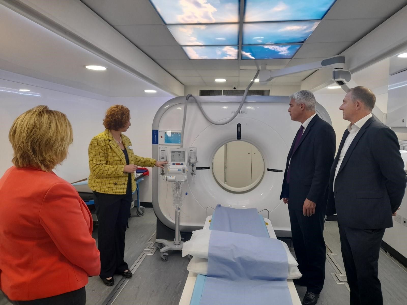 Steve Barclay and Maria Caulfield Tour the Medical Imaging Partnership ...